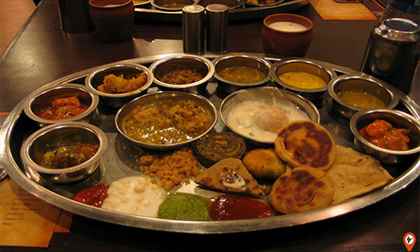 Cooking Session and Dinner with an Indian Family - Indiator